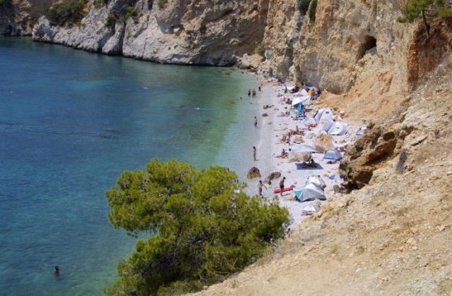 19+1 πανέμορφα ελληνικά νησιά για διακοπές από 30 ευρώ την μέρα ...