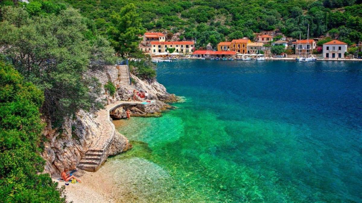 9+1 υπέροχοι παραθαλάσσιοι προορισμοί για καλοκαιρινές διακοπές ...