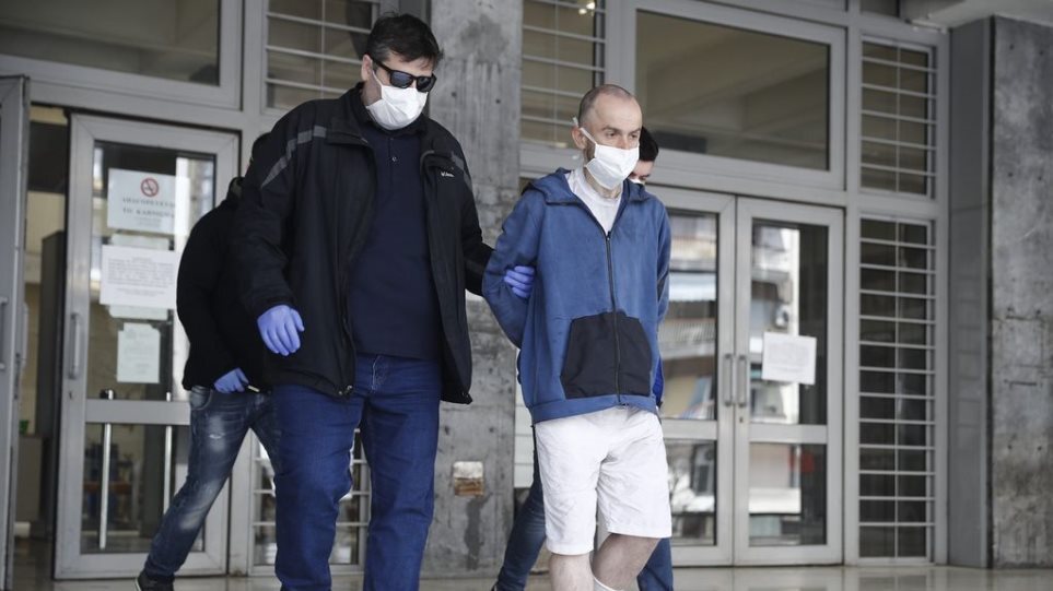 Σοκ στη Θεσσαλονίκη: Εντοπίστηκε σορός ατόμου σε καμένο Ι.Χ. | Athens ...