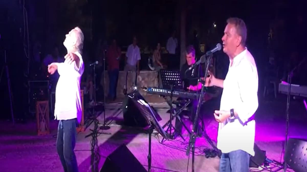 Το ζεϊμπέκικο γνωστού ηθοποιού που συγκλόνισε τους πάντες | Athens Magazine