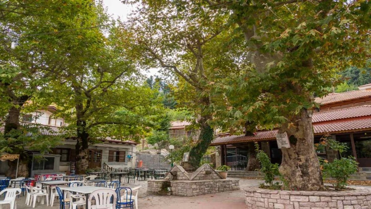 Το πραγματικό ησυχαστήριο της Ευρυτανίας - Το ορεινότερο χωριό του ...
