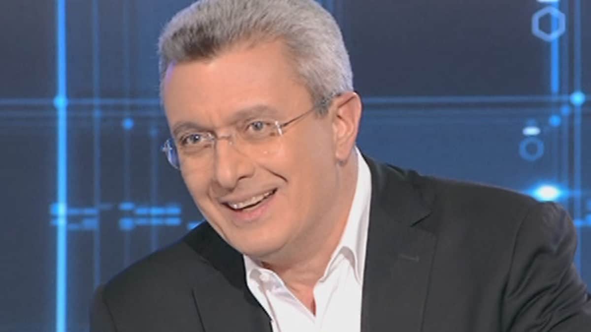 Θα «χτυπήσει» 40αρι: Με το χαμόγελο μέχρι τα...αυτιά ο Νίκος ...
