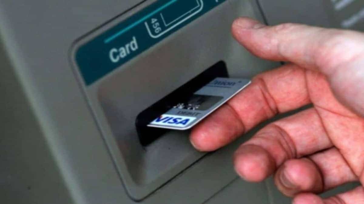 Τέλος εποχής για τις κάρτες στα ATM - Με τι θα αντικατασταθούν οριστικά ...