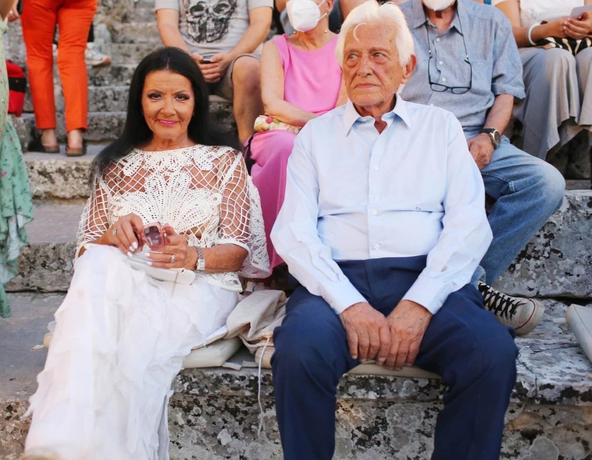 Πύρρος Αναγνωστόπουλος: Αυτός είναι ο αριστοκράτης σύντροφος της Ζωζώς ...