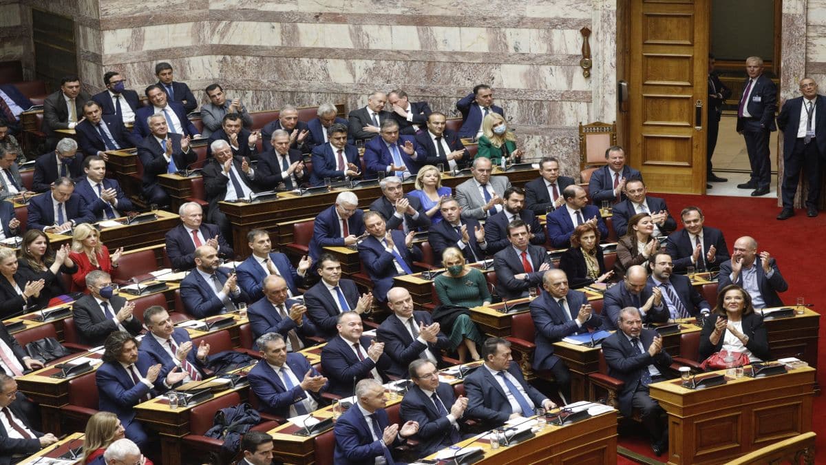 Αποδεκτός ο προϋπολογισμός του 2023 - Εγκρίθηκε με 156 ψήφους "υπέρ ...
