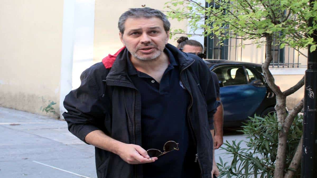 Συνελήφθη ο δημοσιογράφος Στέφανος Χίος! | Athens Magazine