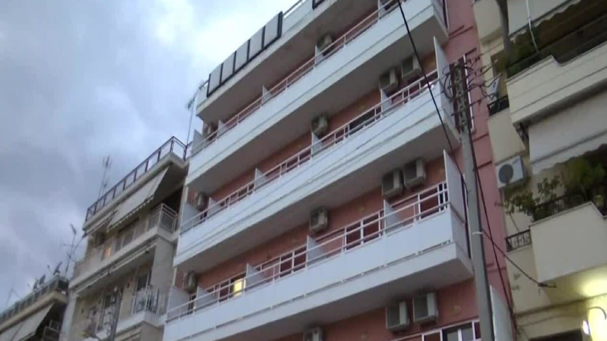 Φρίκη στον Κορυδαλλο: «Έδεσαν την γιαγιά μου στο κρεβάτι και της είπαν ...