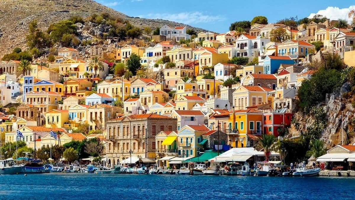 Low budget προορισμοί: 4 ελληνικά νησιά για οικονομικές και ξέγνοιαστες ...