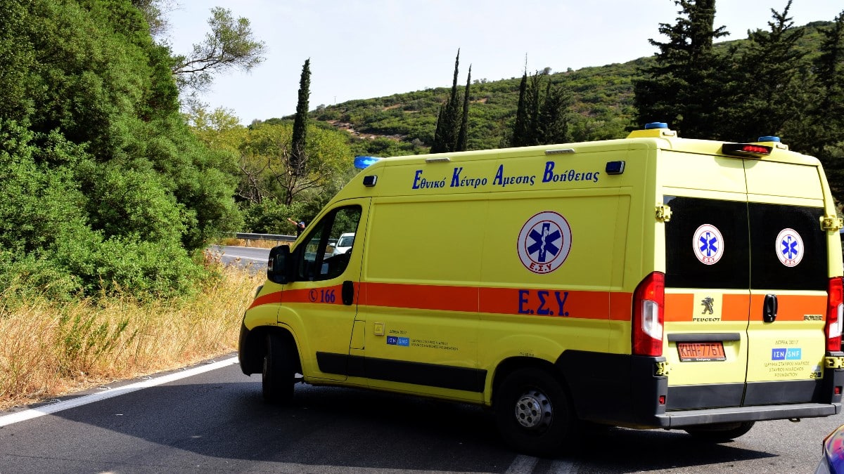Τραγωδία στο Αγκίστρι: Νεκρή 20χρονη σε τροχαίο με ηλεκτρικό ποδήλατο ...