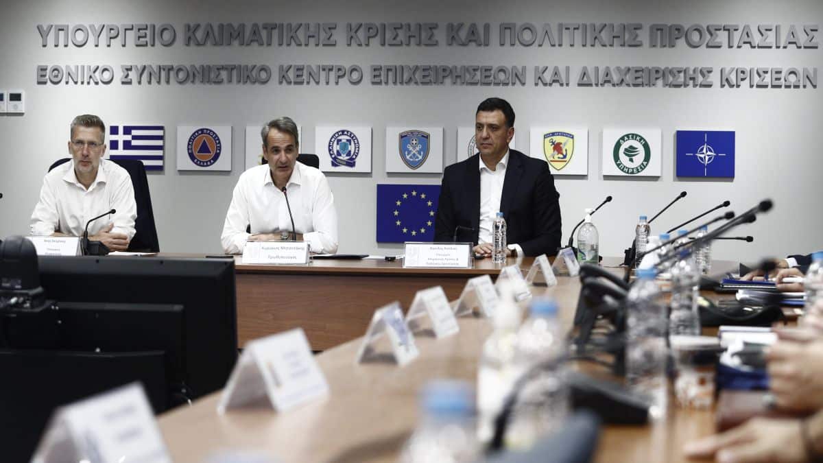 Συναγερμός Μητσοτάκη για πυρκαγιές: «Απόλυτη εγρήγορση, θα πάρουμε νέα ...