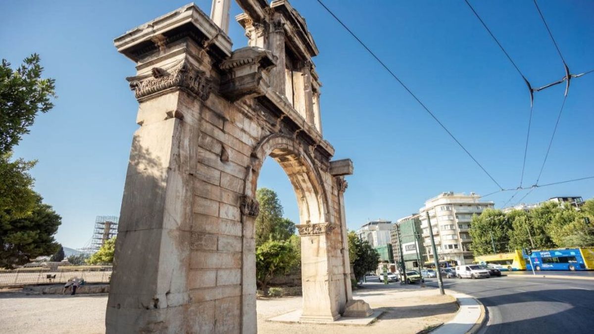 Στύλοι Ολυμπίου Διός: Η ιστορία και η σπουδαιότητα ενός από τα πιο ...