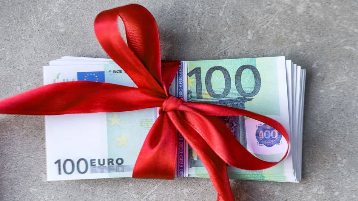 Μεγάλη ανάσα: Επίδομα 400 ευρώ προς όλους - Πως θα το πάρετε; | Athens ...
