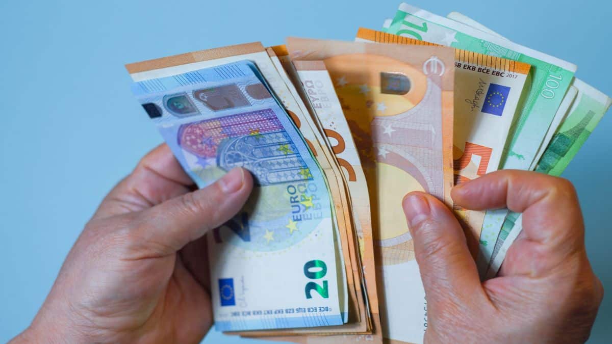 Συντάξεις: Αναδρομικά μέχρι και 4.000 ευρώ! Ποιοι θα τα πάρουν ...