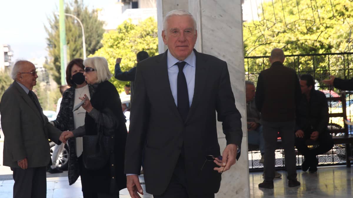 Ομόφωνα αθώος λόγω αμφιβολιών ο Γιάννος Παπαντωνίου για τα εξοπλιστικά ...