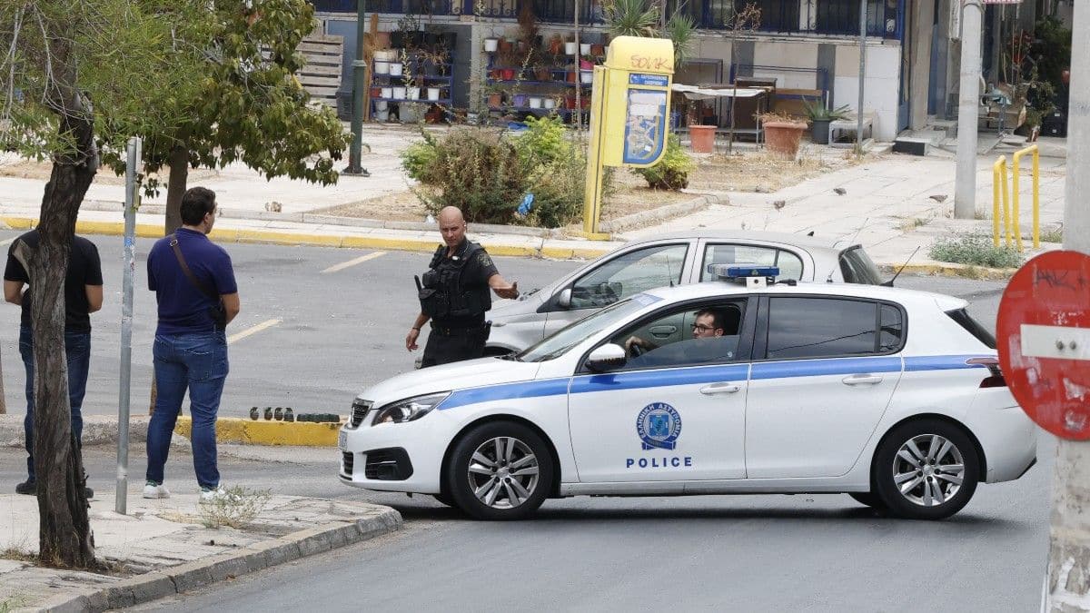 Κερατσίνι: Συνέλαβαν 27χρονο για το περιστατικό με τις χειροβομβίδες ...