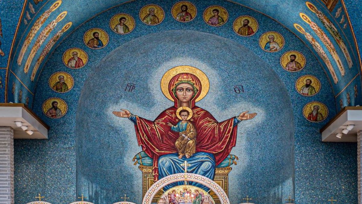 Τα 500 ονόματα της Παναγίας! Τι συμβολίζει το καθένα; | Athens Magazine