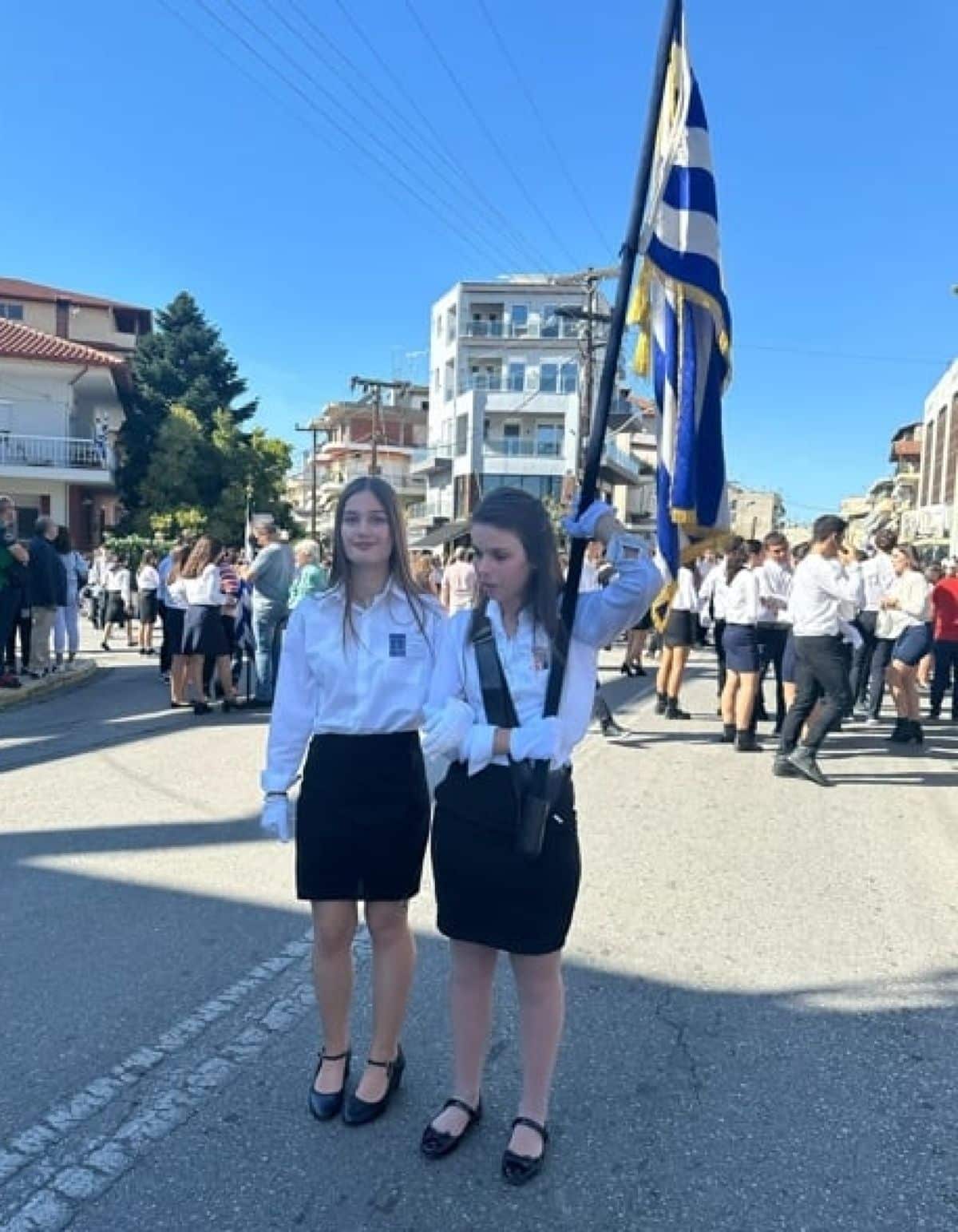Η τυφλή σημαιοφόρος που συγκίνησε το πανελλήνιο - «Η ιδιαιτερότητά μου ...