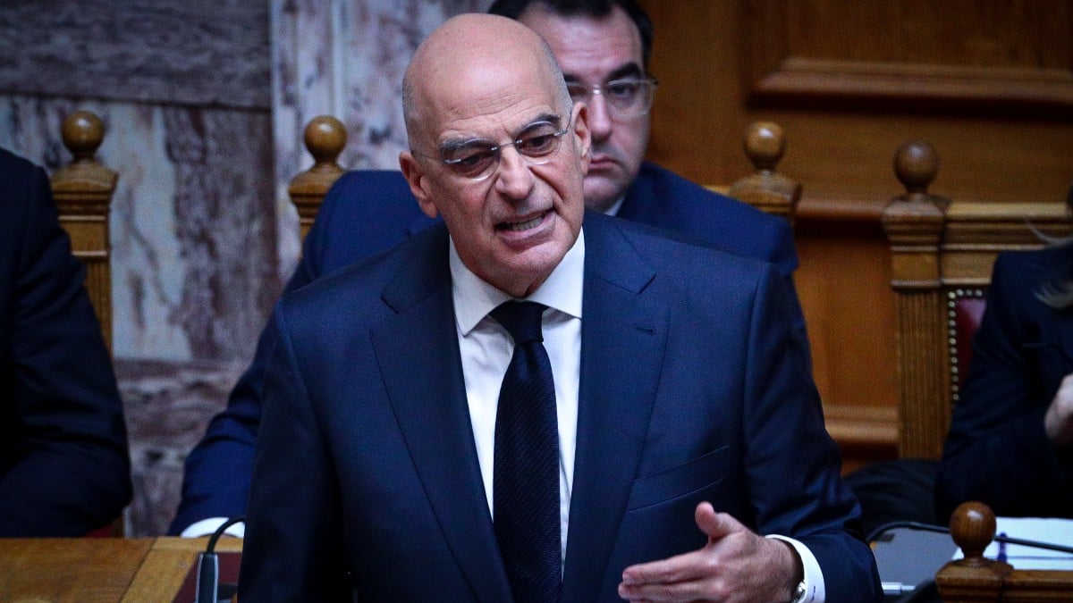 Νίκος Δένδιας: Τροφική δηλητηρίαση και αναβολή του ταξιδιού του στη ...