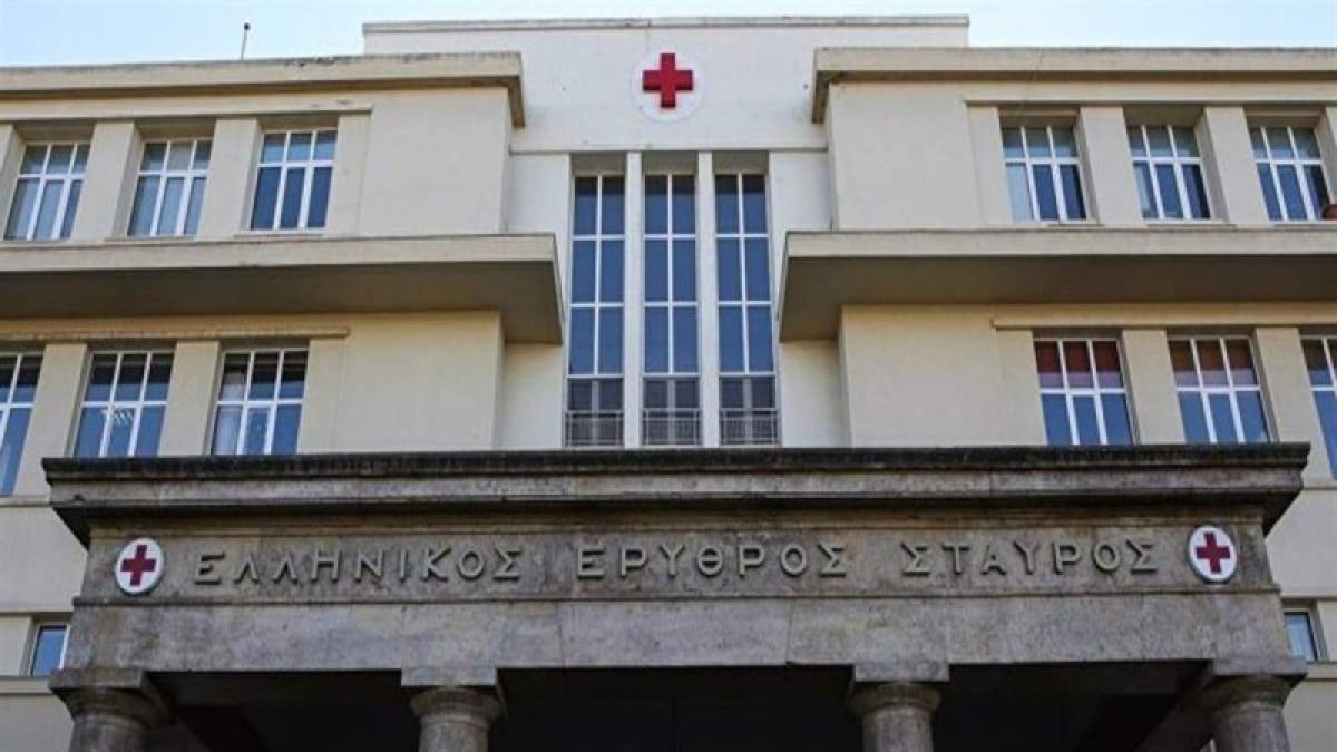 Έπεσε ασανσέρ στον «Ερυθρό Σταυρό» - Τέσσερις τραυματίες | Athens Magazine