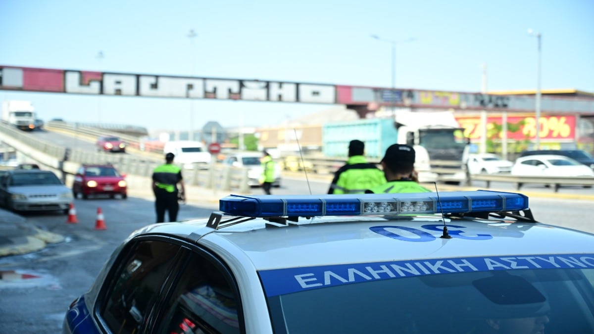 Σοκ στη Θεσσαλονίκη: Εντοπίστηκε πτώμα σε αποσύνθεση κοντά στα ΚΤΕΛ ...