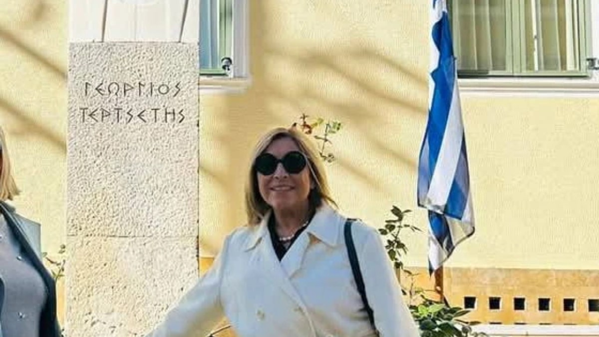 Ζάκυνθος: Κηδεύτηκε η συμβολαιογράφος που δολοφονήθηκε - Ποια ήταν η ...