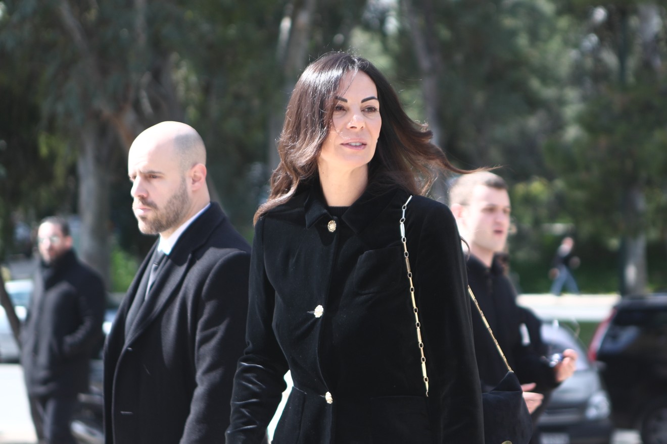 Άστραψε και βρόντηξε η Εύη Βατίδου: Όλη η αλήθεια για τη διαθήκη του ...