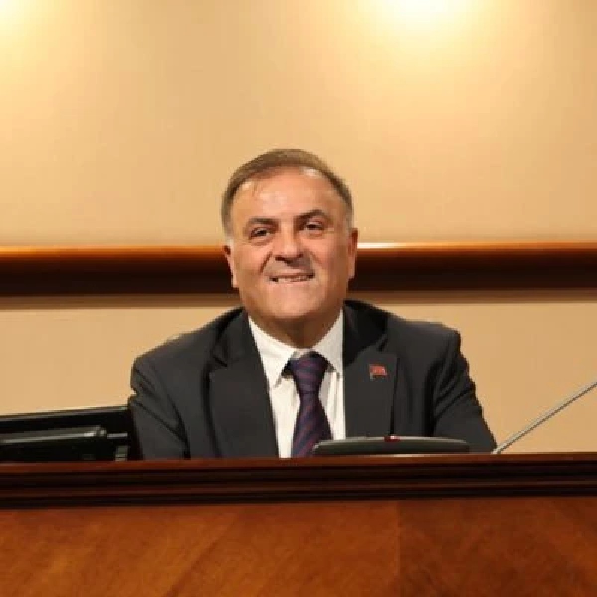Κωνσταντινούπολη: Νέος προσωρινός δήμαρχος ο Νούρι Ασλάν | Athens Magazine