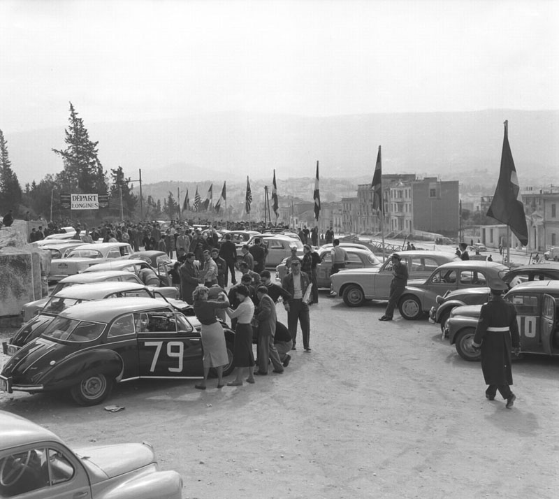 Σαν σήμερα, 29 Μαΐου 1953: Εκκίνηση του πρώτου Ράλι Ακρόπολις με φόντο ...