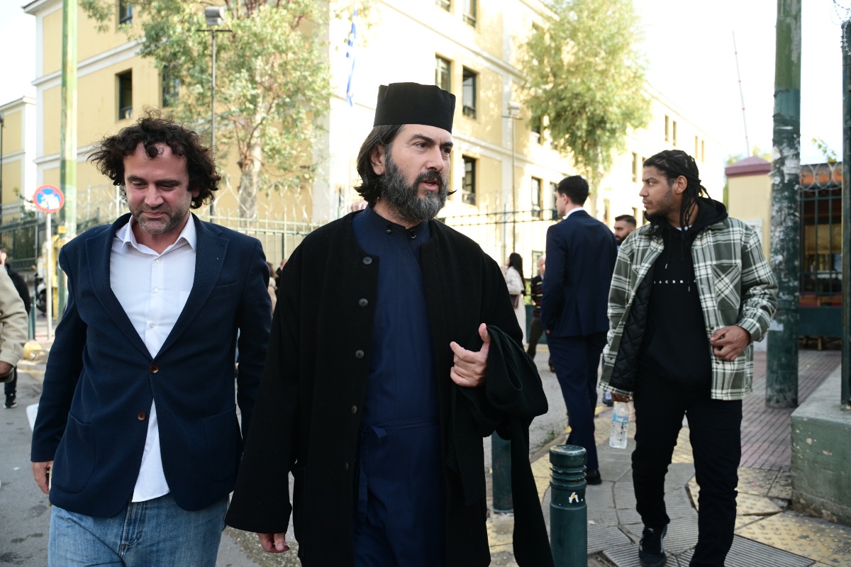 Ο Ανδρέας Καραγιάννης αποκαλύπτει στο Athensmagazine: Ο πατήρ Αντώνιος ...