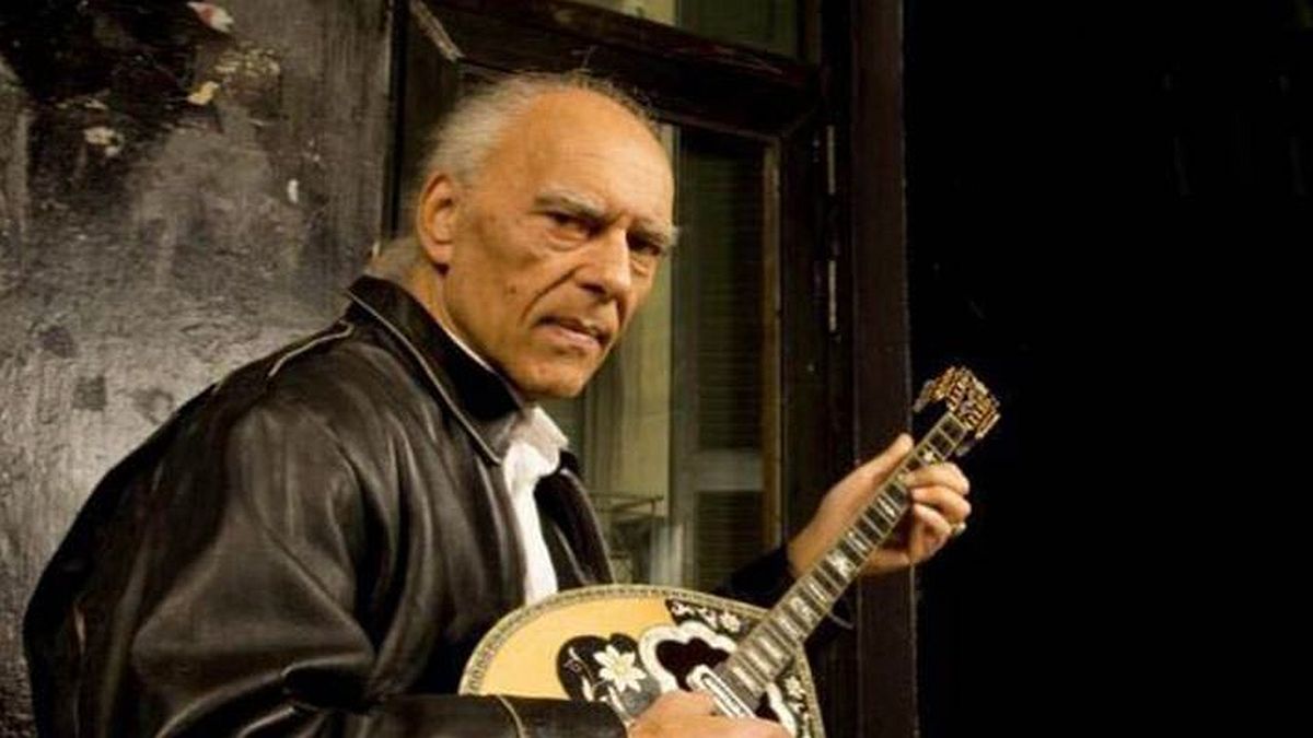 Στέλιος Βαμβακάρης: Ο δεξιοτέχνης του μπουζουκιού που ασχολήθηκε και με ...