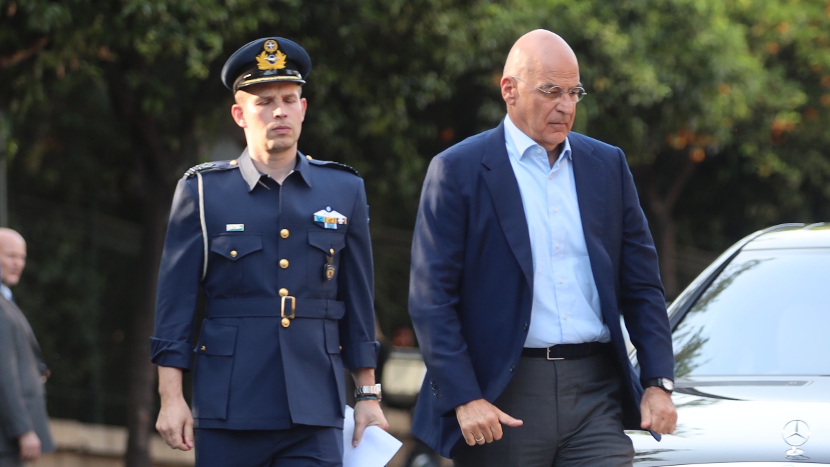 Δένδιας για Patriot στη Σούδα: Οφείλουμε να λαμβάνουμε όλα τα ...