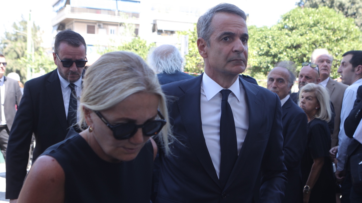 Εξοργισμένη η Μαρέβα Γκραμπόφσκι-Μητσοτάκη: Έστειλε εξώδικα σε δύο ...