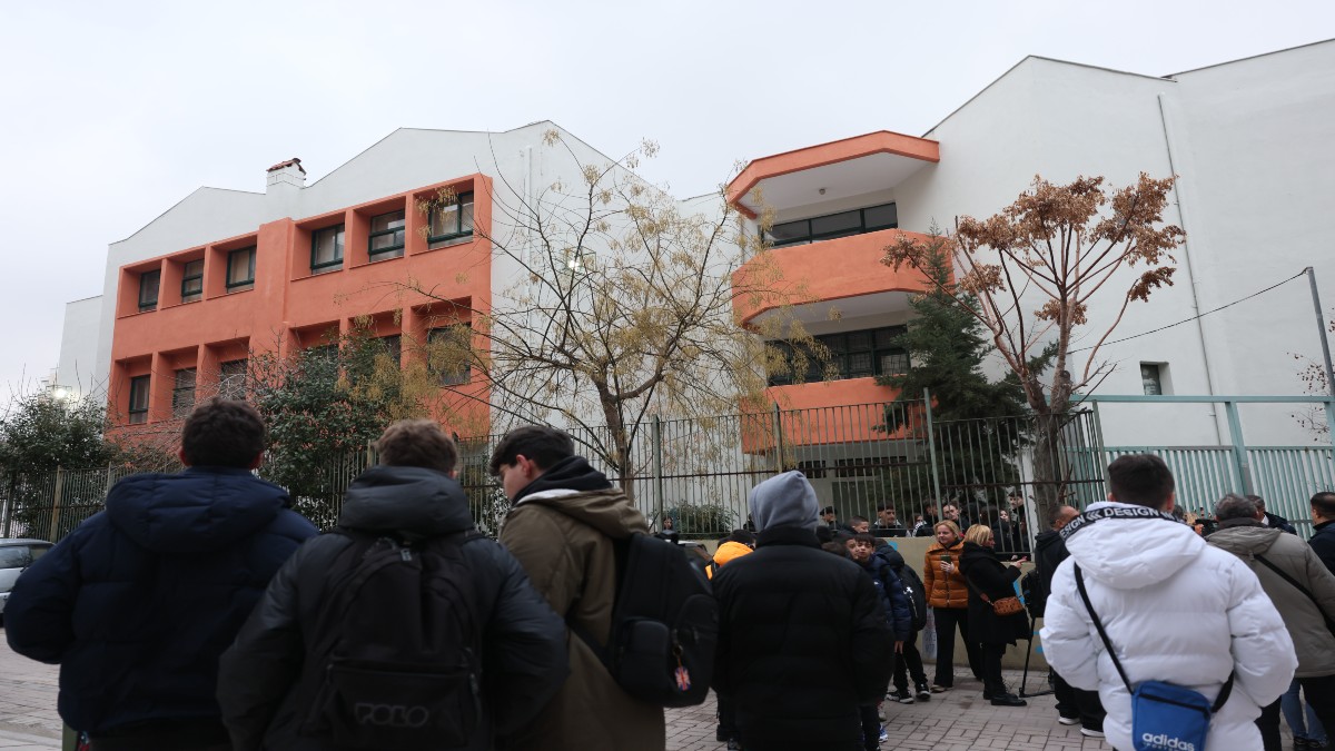 Το πρώτο κουδούνι για τη χρονιά 2025-2026: Πότε ανοίγουν τα σχολεία ...