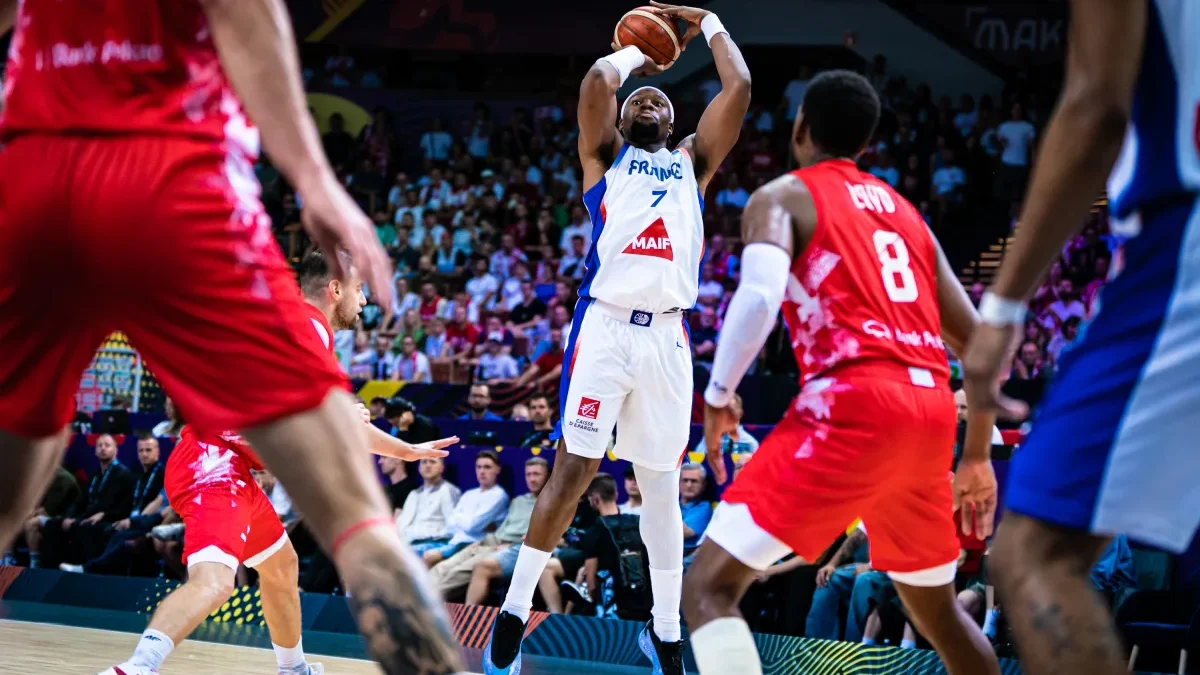 EuroBasket 2025: Ο Γιαμπουσέλε οδήγησε τους Γάλλους σε σπουδαία νίκη ...