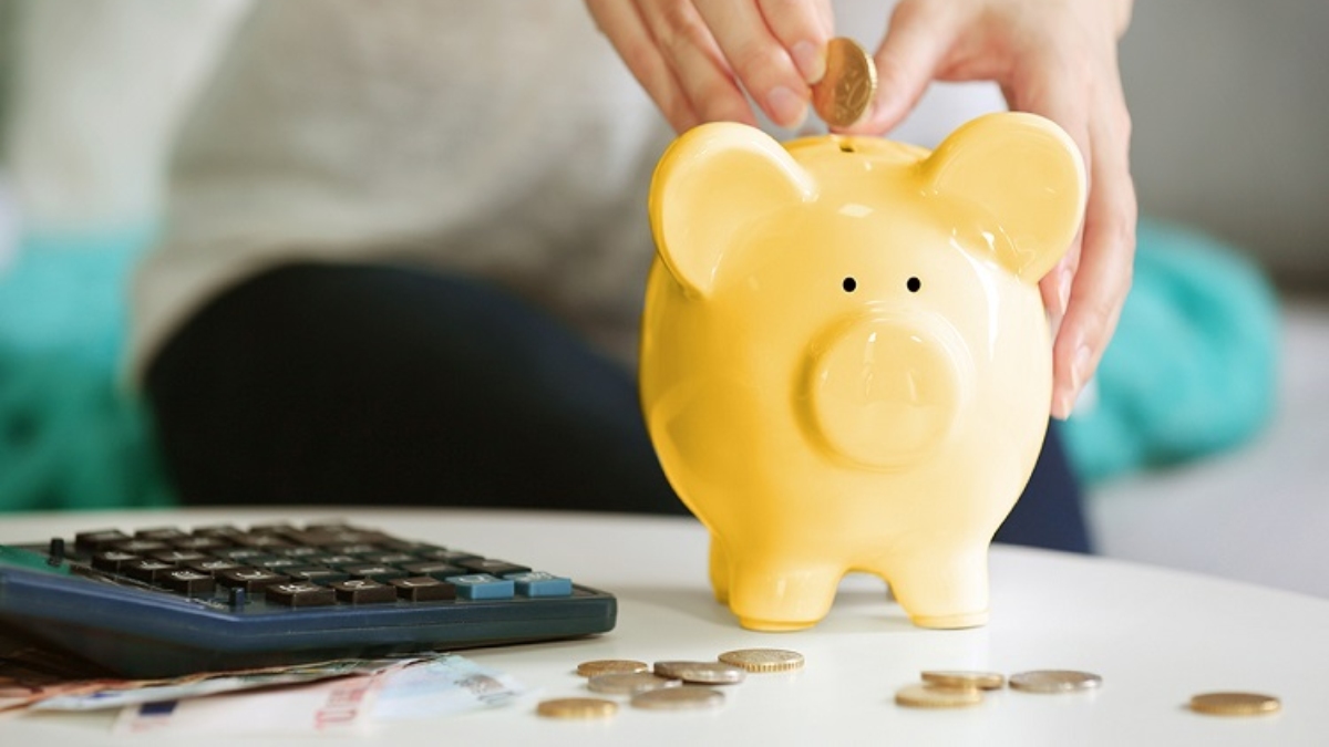Παγκόσμια Ημέρα Αποταμίευσης: 3+1 tips για να «χτίζεις» το οικονομικό ...