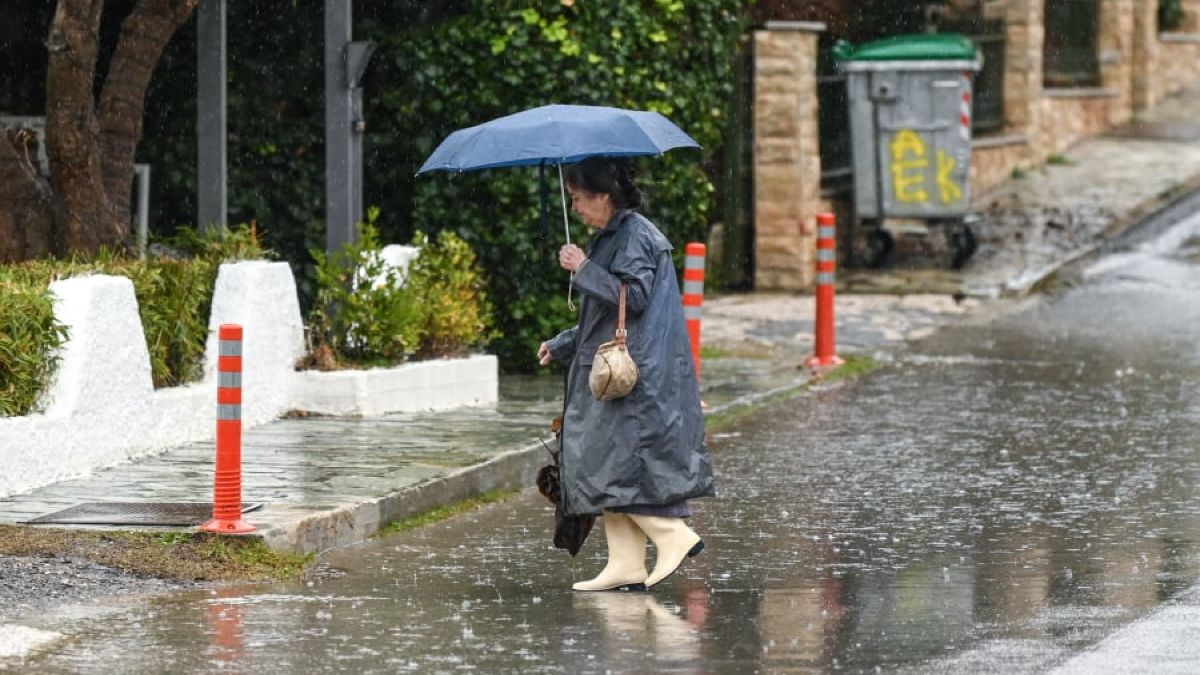 Πενθήμερη κακοκαιρία με βροχές και καταιγίδες - Πότε θα «χτυπήσει» στην ...