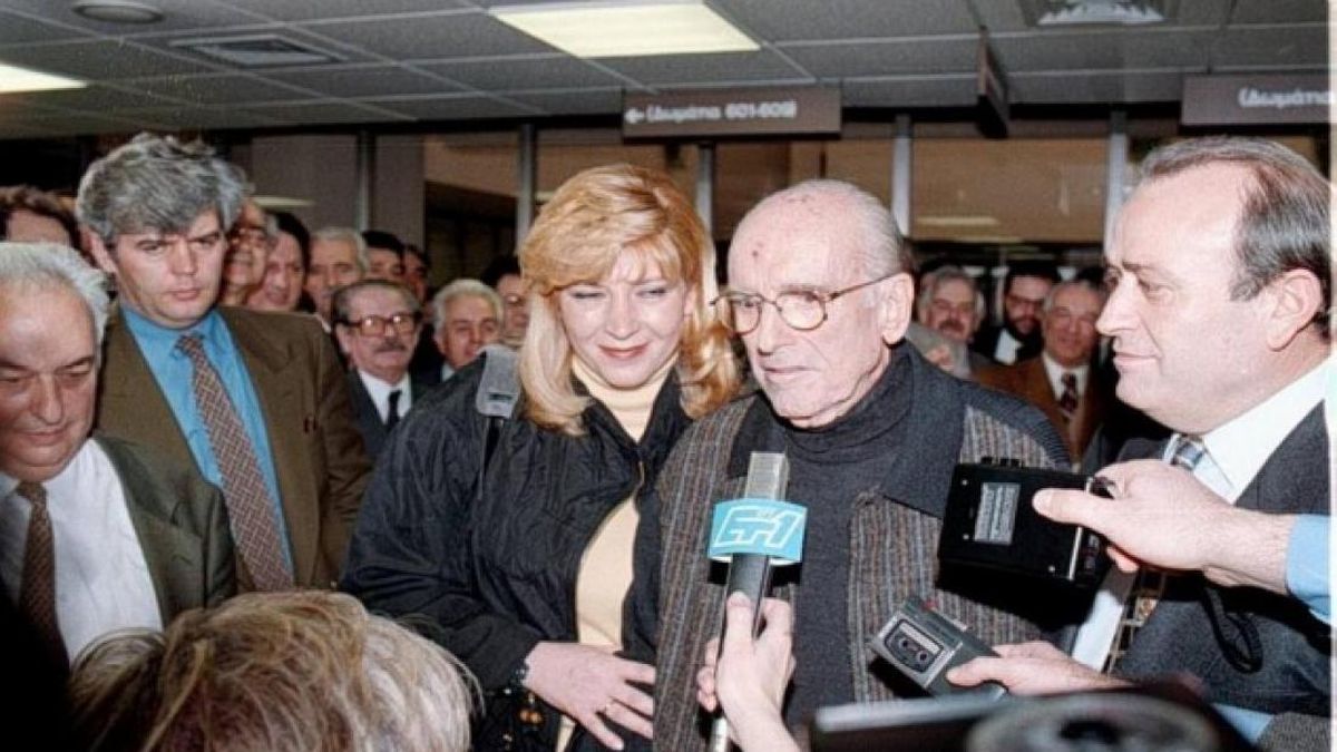 Σαν σήμερα, 20 Νοεμβρίου 1995: Η αρχή του τέλους - Ο Ανδρέας Παπανδρέου ...