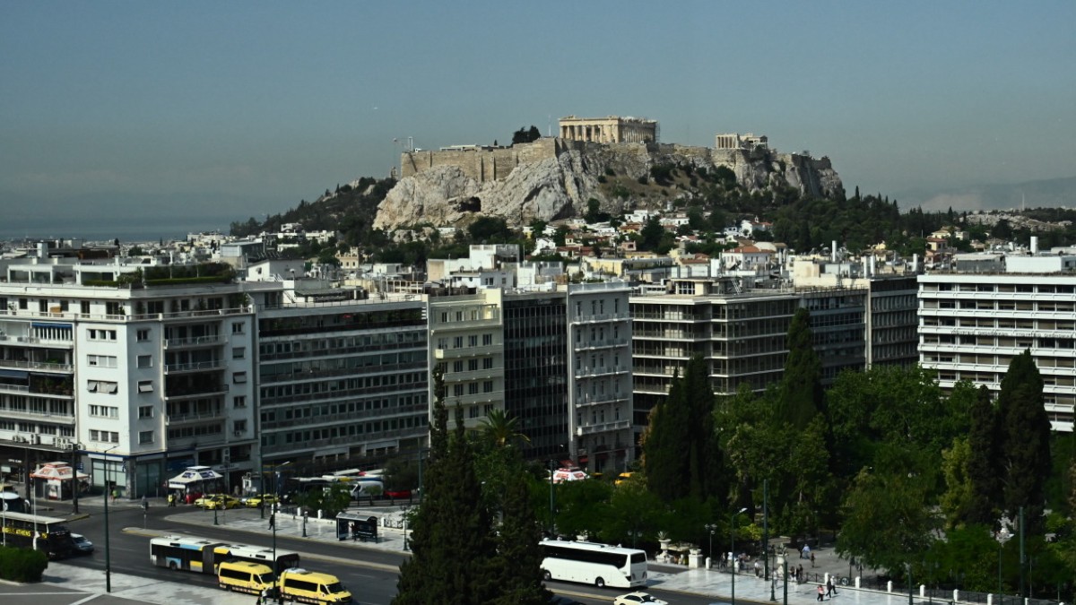 Μειωμένος ΕΝΦΙΑ από το 2026: Ελαφρύνσεις για εκατομμύρια ιδιοκτήτες ...