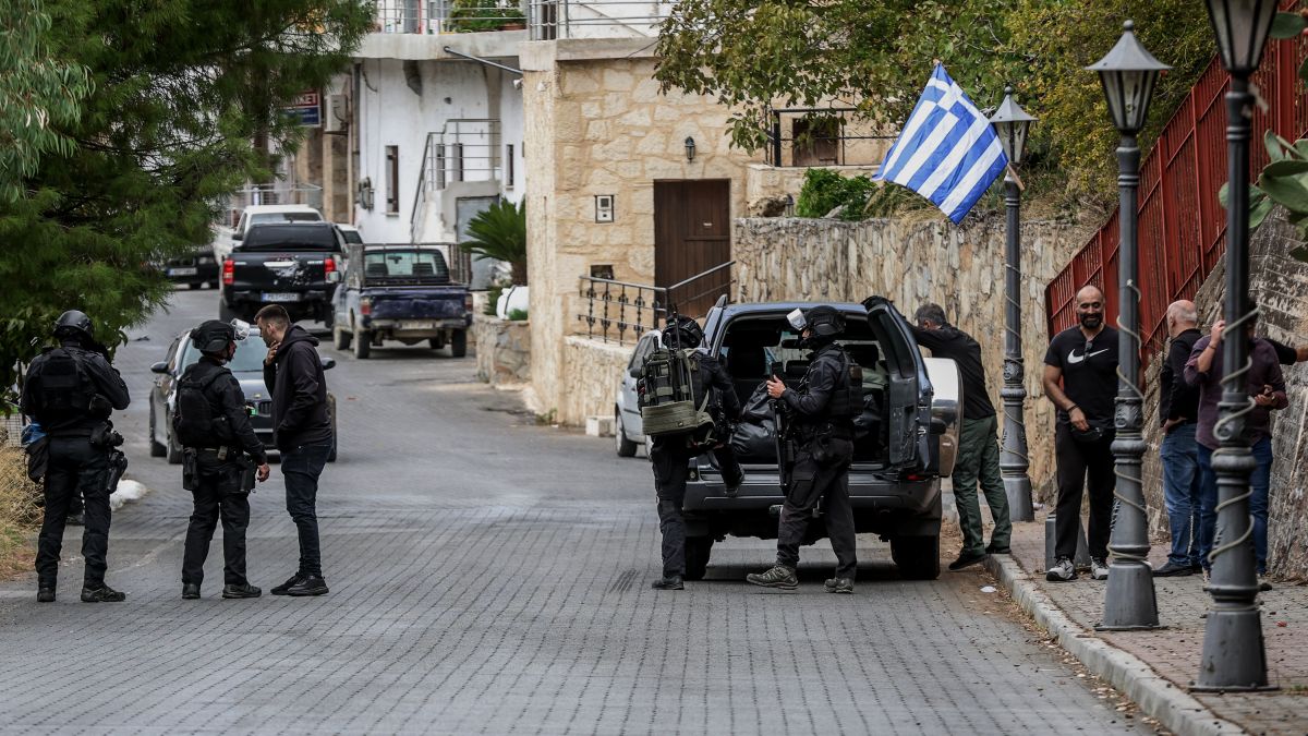 Μακελειό στα Βορίζια: Έφτασε στο χωριό η σορός του 39χρονου | Athens ...
