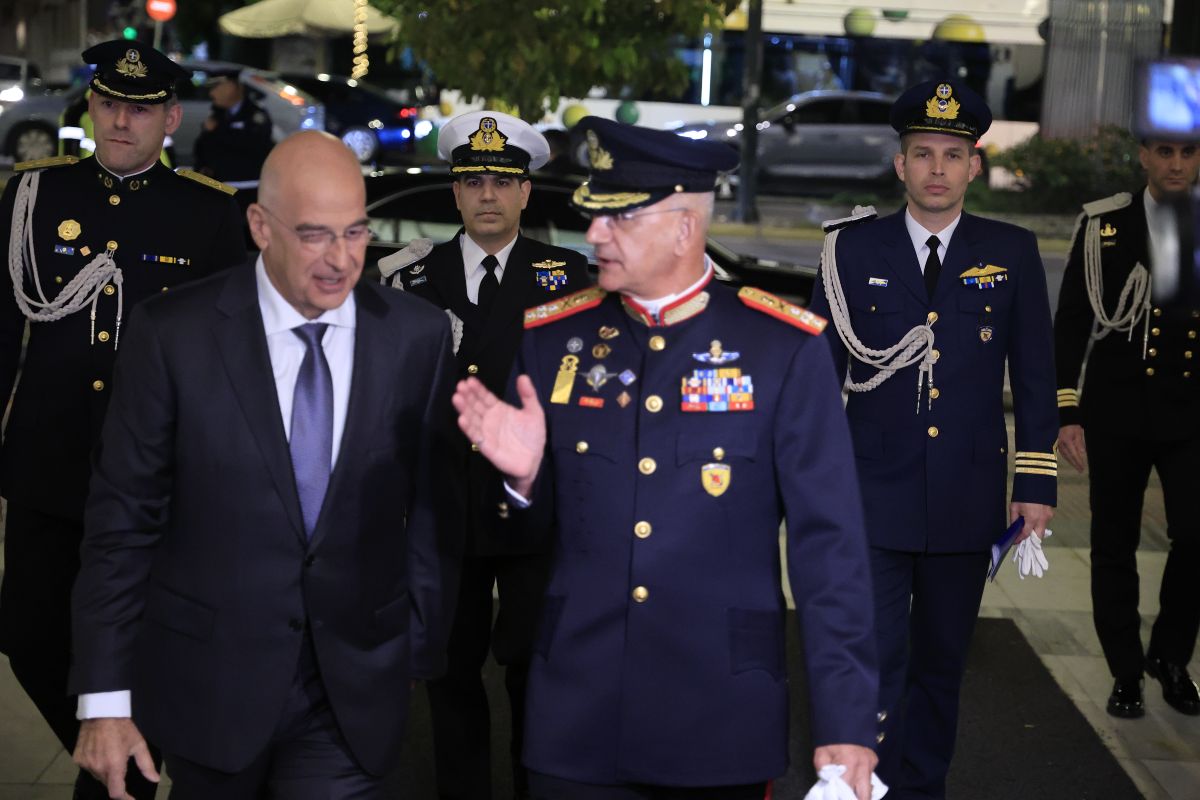 Τα 7 νέα μέτρα για τους στρατιωτικούς ανακοίνωσε ο Δένδιας: Νέο ...