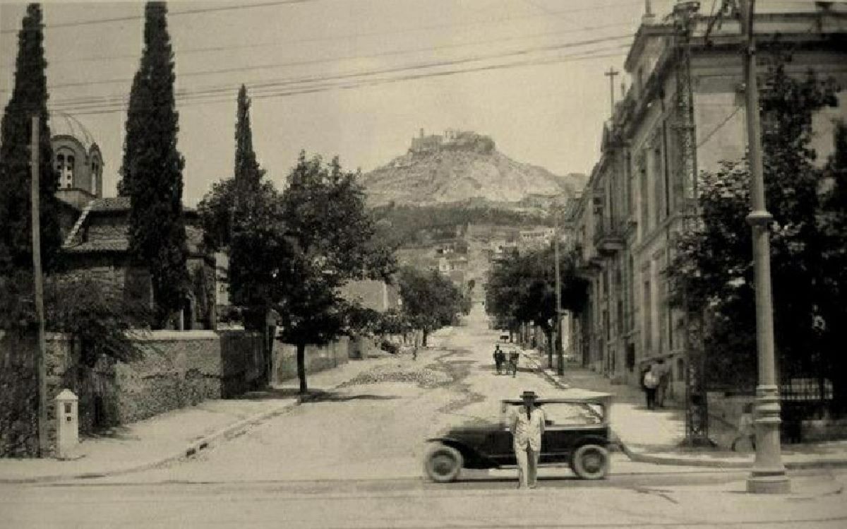 Κουίζ για την παλιά Αθήνα: Ξέρεις ποια είναι η οδός; Έχεις περάσει ...