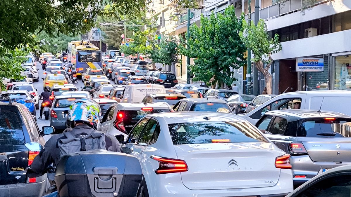 Κίνηση 19/01: Εφιάλτης στους δρόμους της Αττικής - Ο Κηφισός «παρέλυσε ...