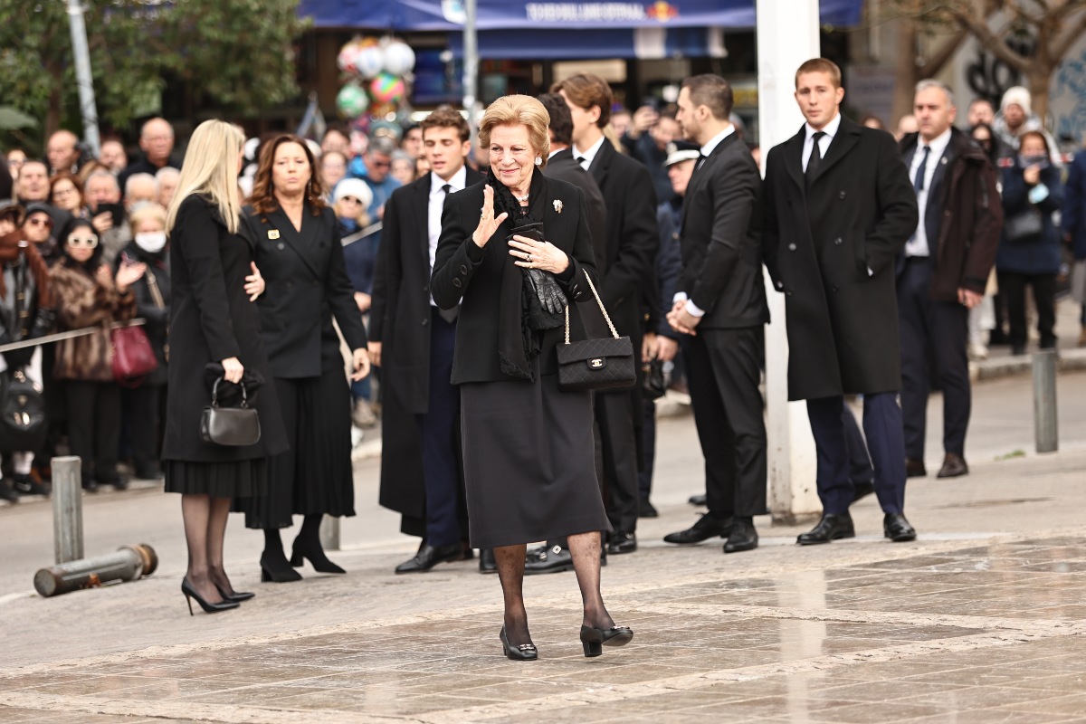 Κηδεία πριγκίπισσας Ειρήνης: Στη Μητρόπολη Αθηνών η ισπανική βασιλική ...