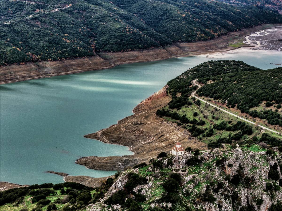Αττική: Η επιστροφή των βροχών γεμίζει τον Μόρνο - Ποια ήταν η πιο ...