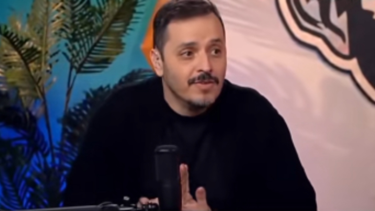 Απίθανη ιστορία του Τσουβέλα με χρήματα που έδωσε σε απατεώνα | Athens ...