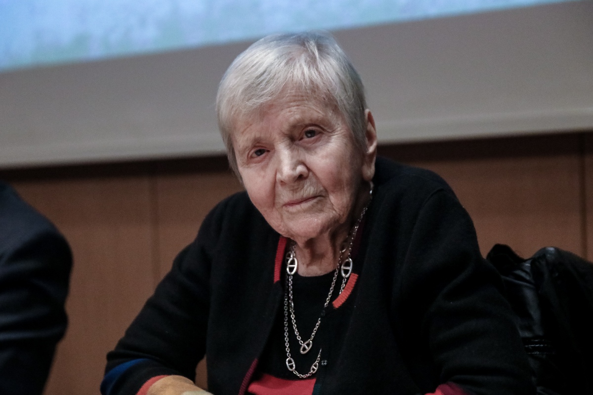 Ελένη Γλύκατζη-Αρβελέρ: Η ιστορικός που κόντρα στους Έλληνες ...