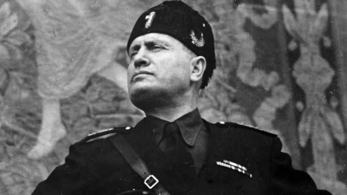 Σαν σήμερα, 28 Απριλίου 1945: Το τέλος του Μουσολίνι – Η πτώση ενός ...